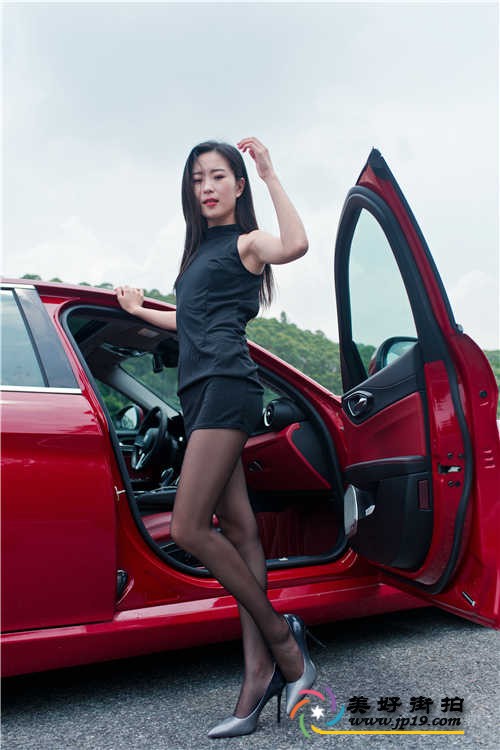 [魔 Buy视频] 【御风街拍】小子怡打车奇遇记 套图+视频[MP4/5.89G]-街拍疯-引领美女街拍潮流风尚